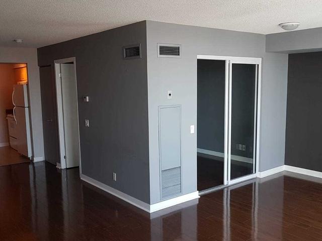 Matrix at CityPlace, Toronto | Leased, C5081244 | Condos.ca