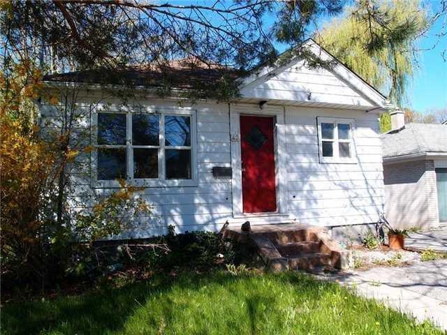 42 Senlac Rd, North York ON | Property.ca