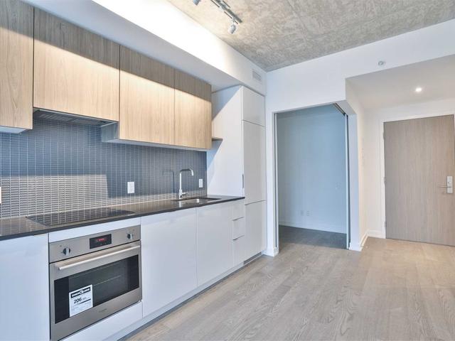 606 - 161 Roehampton Ave, Toronto | Leased, C5082407 | Condos.ca