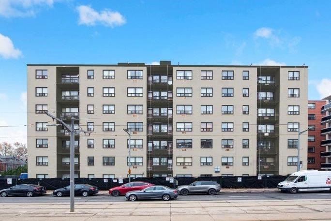 207 - 82 Warren Rd, Toronto | Terminated, C5122238 | Condos.ca