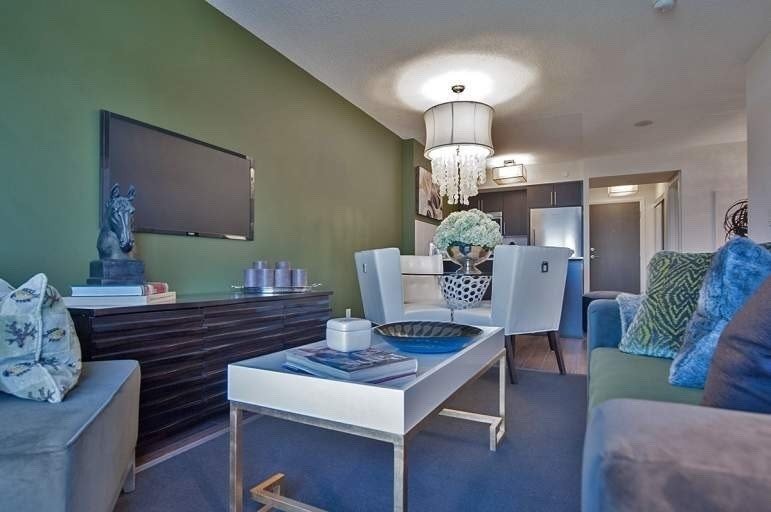 511 - 305 Roehampton Ave, Toronto | Terminated, C5143807 | Condos.ca