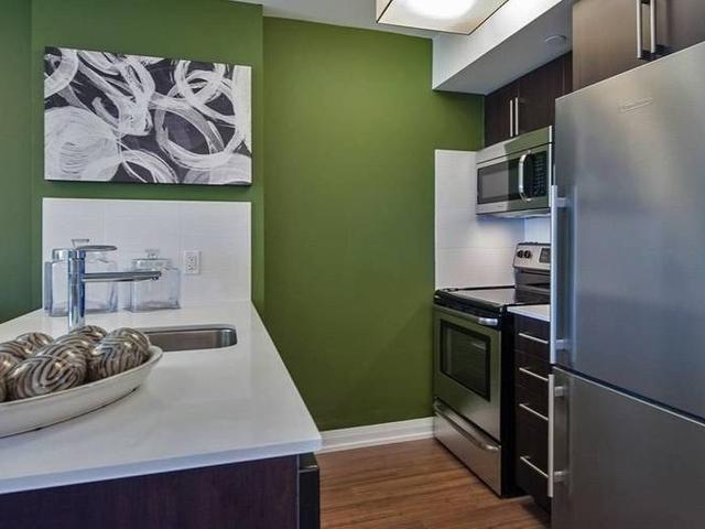 511 - 305 Roehampton Ave, Toronto | Terminated, C5143807 | Condos.ca