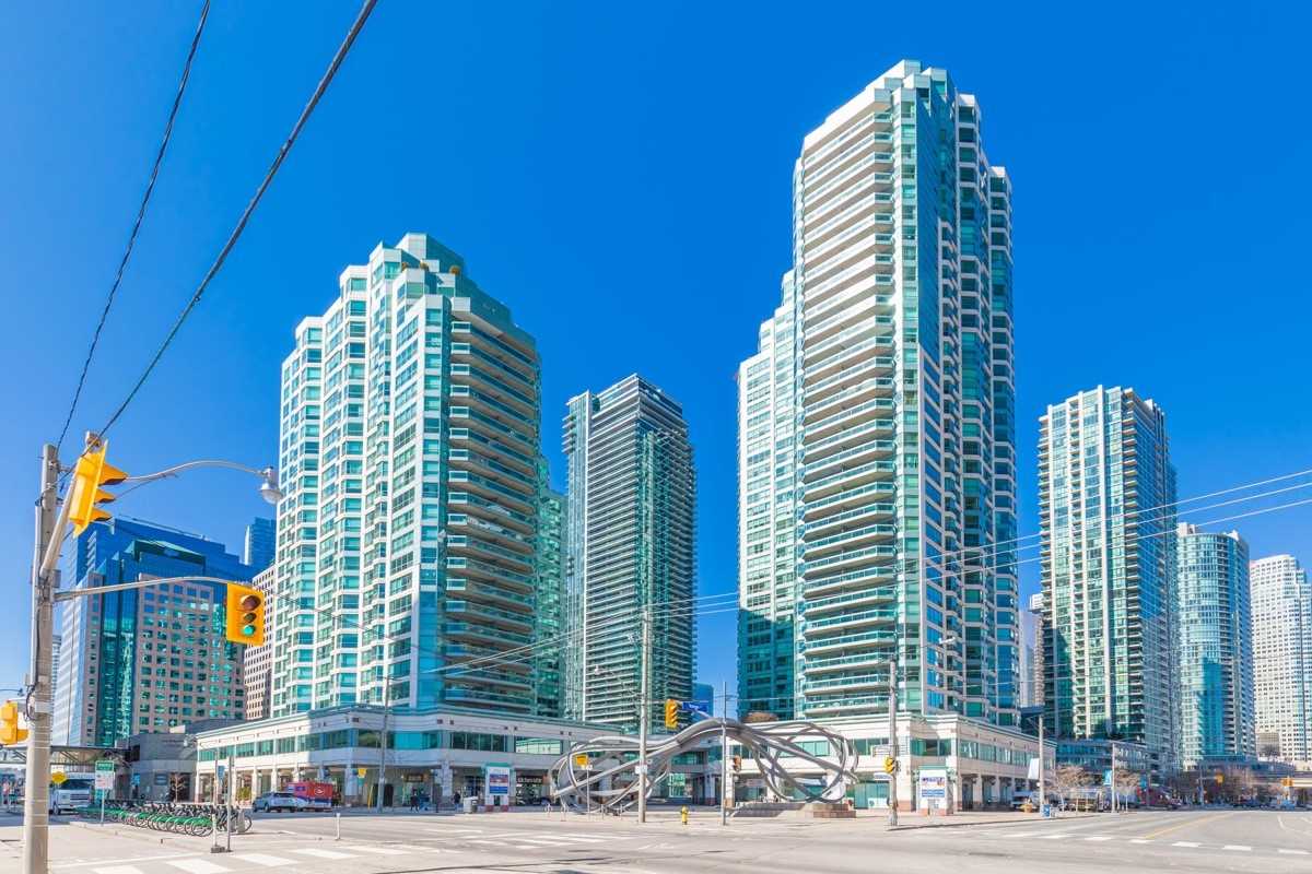 1106 - 10 Yonge St, Toronto | Sold, C5146228 | Condos.ca