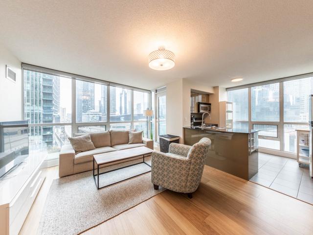 902 - 16 Yonge St, Toronto | Sold Conditional, C5151893 | Condos.ca