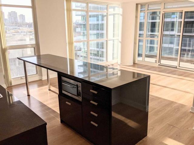 717 - 19 Singer Crt, North York | Sold, C5159205 | Condos.ca