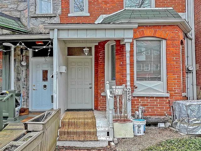 258 Lippincott St, Toronto | Leased, C5190784 | Condos.ca