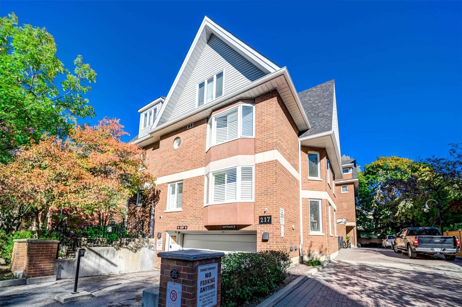 53 - 217 St George St, Toronto | Leased, C5198347 | Condos.ca