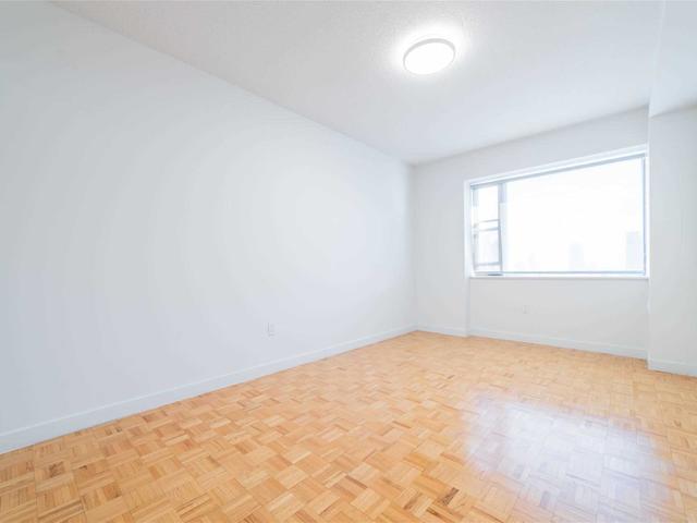 714 - 40 Gerrard St E, Toronto | Expired, C5201999 | Condos.ca