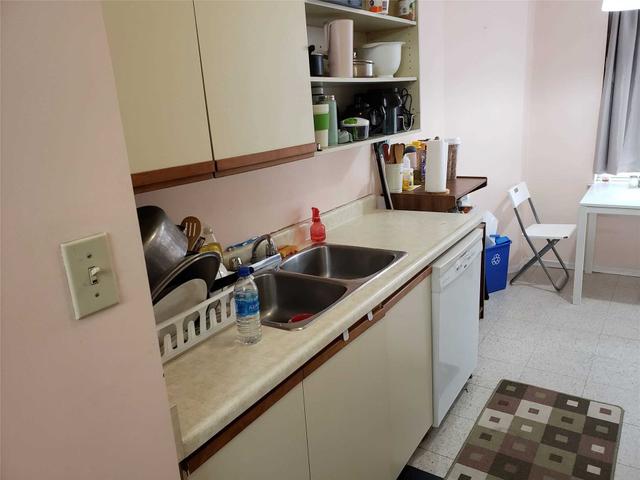 310 - 633 Bay St, Toronto | Leased, C5207159 | Condos.ca