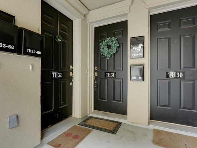 31 - 68 Carr St, Toronto | Leased, C5218987 | Condos.ca