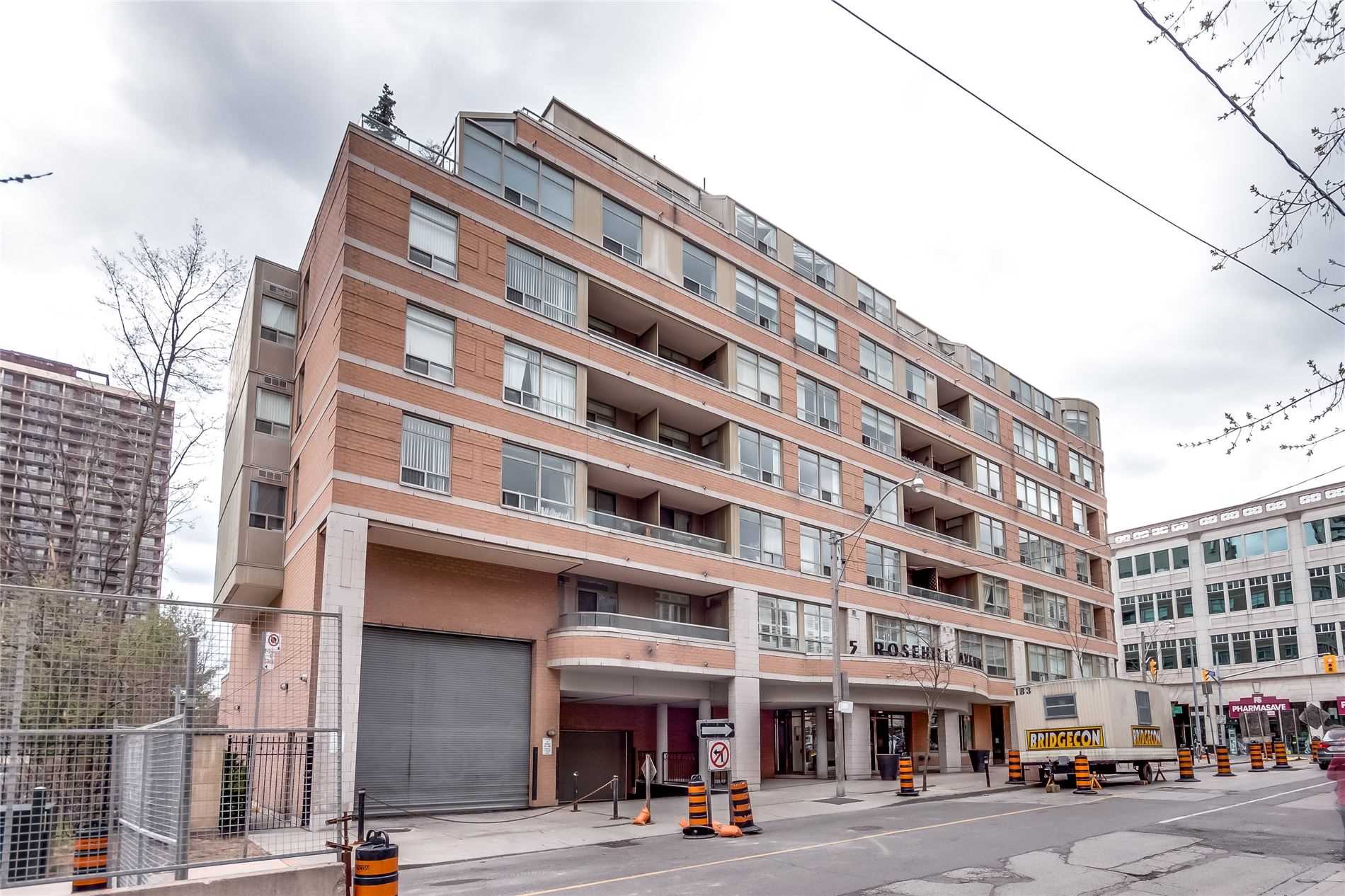 718 - 5 Rosehill Ave, Toronto | Leased, C5226641 | Condos.ca