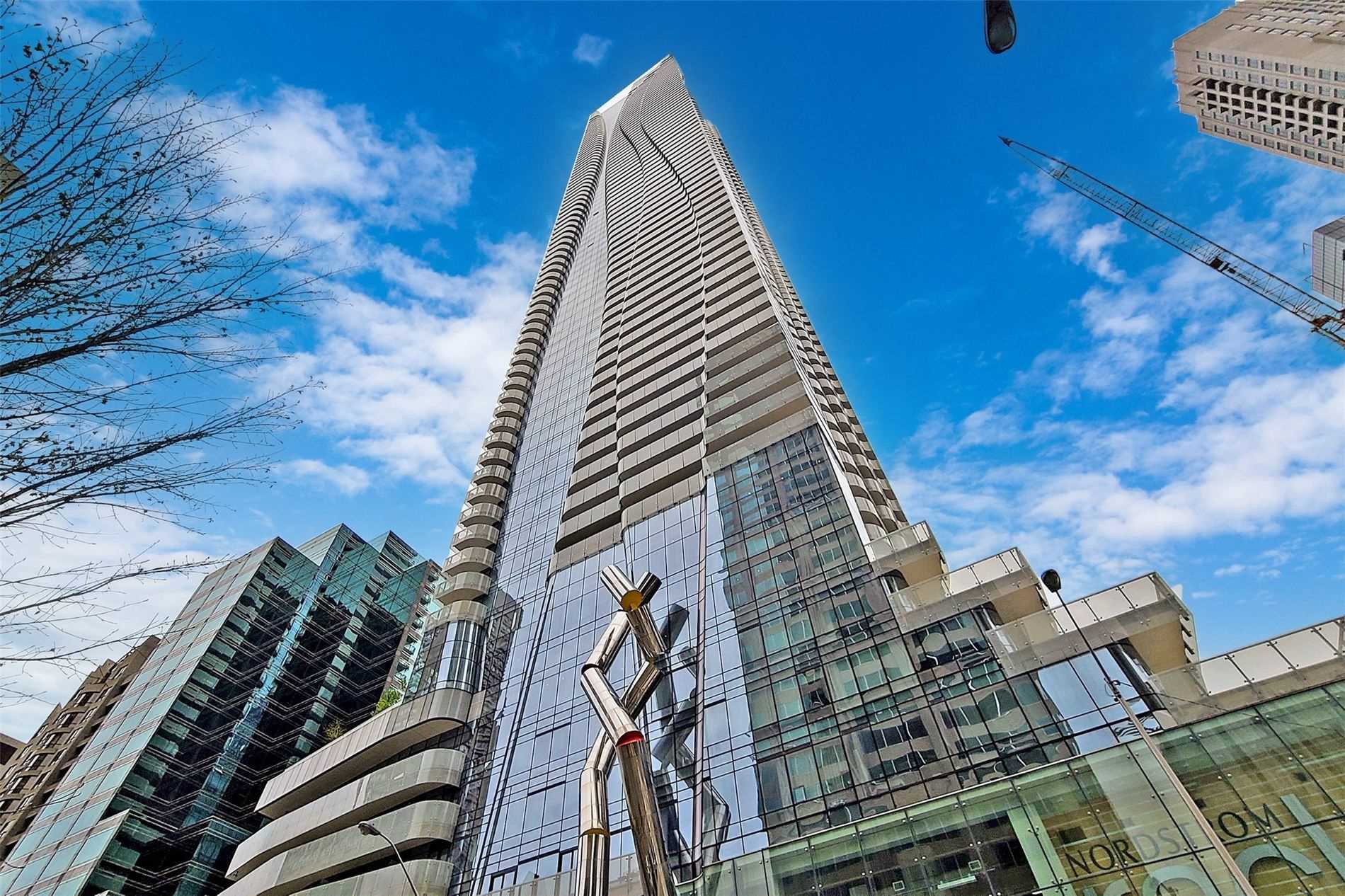 4005 - 1 Bloor St E, Toronto | Sold, C5227892 | Condos.ca