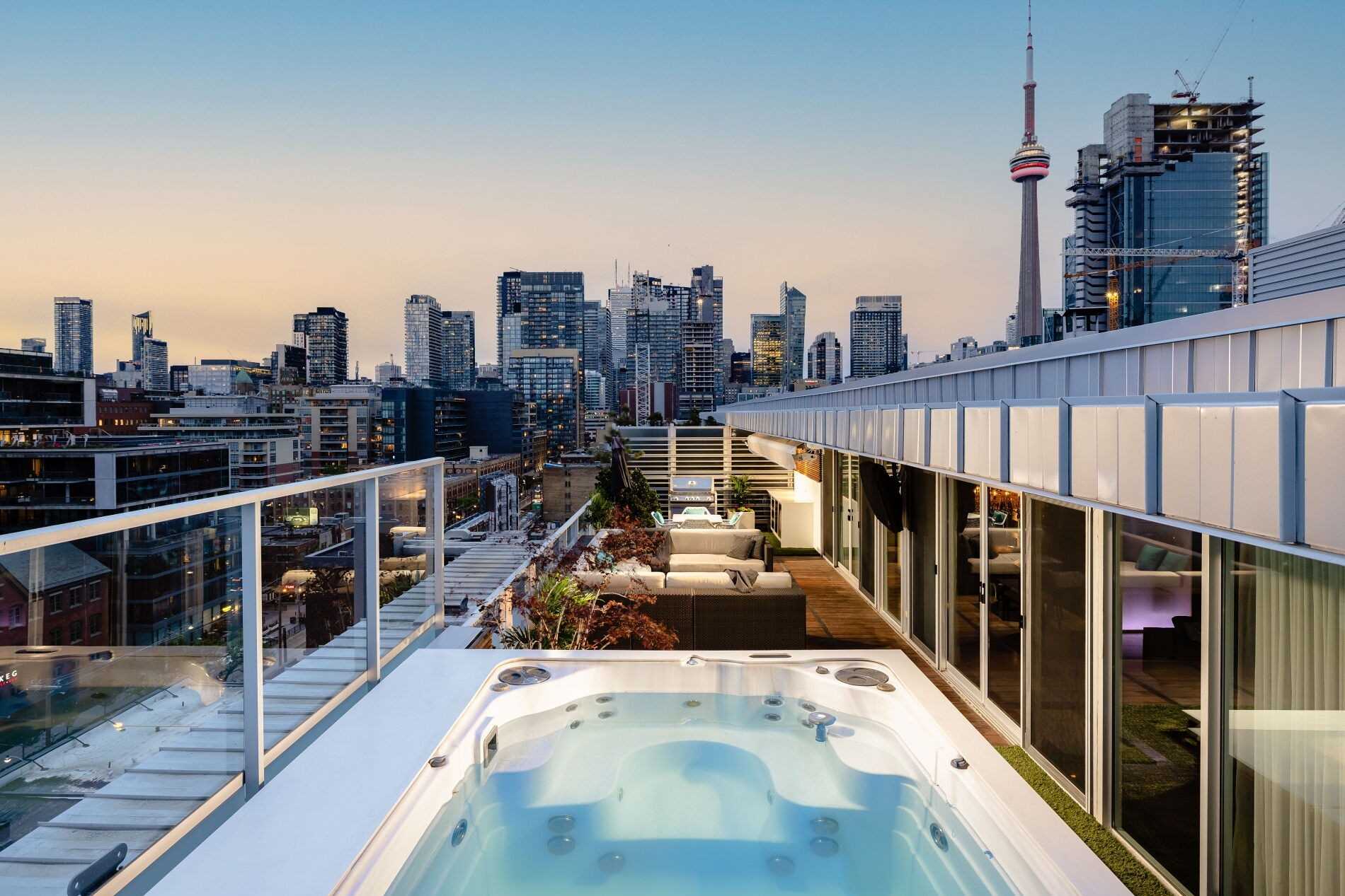 PH1104 - 75 Portland St, Toronto | Sold, C5255740 | Condos.ca