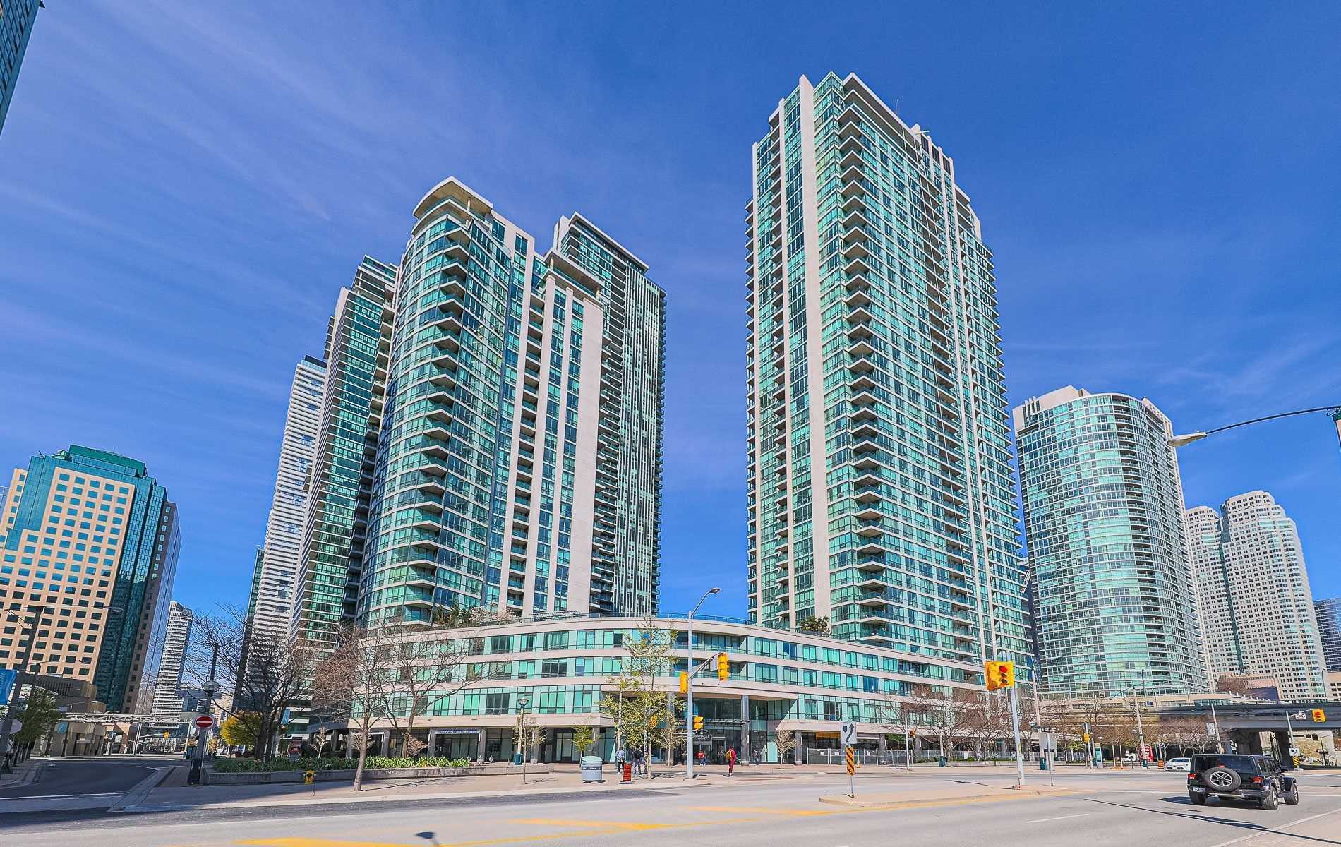 701 - 12 Yonge St, Toronto | Leased, C5256599 | Condos.ca