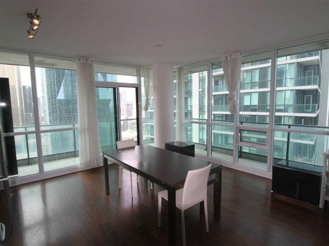 3004 - 33 Bay St, Toronto | Sold Conditional, C5257912 | Condos.ca