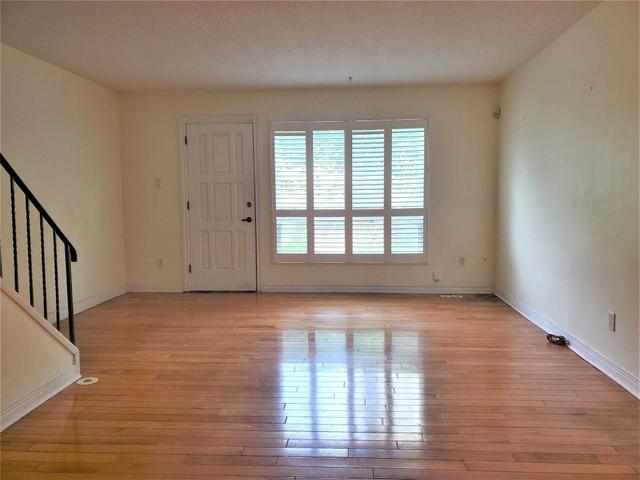 21 Slender Fern Way, North York | Leased, C5266339 | Condos.ca