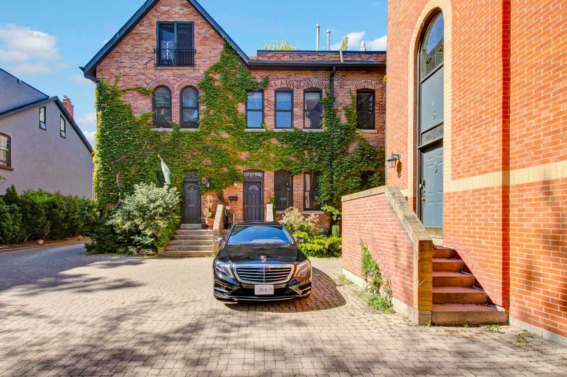 2 - 41 Spruce St, Toronto | Sold, C5278397 | Condos.ca