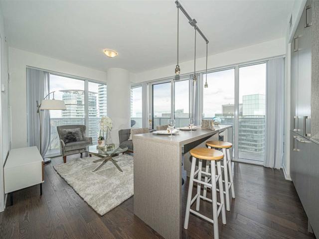 5802 - 100 Harbour St, Toronto | Sold, C5294274 | Condos.ca
