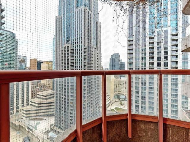 2707 - 736 Bay St, Toronto | Leased, C5309427 | Condos.ca