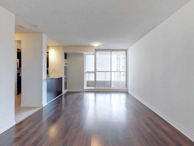 2407 - 736 Bay St, Toronto | Leased, C5341356 | Condos.ca