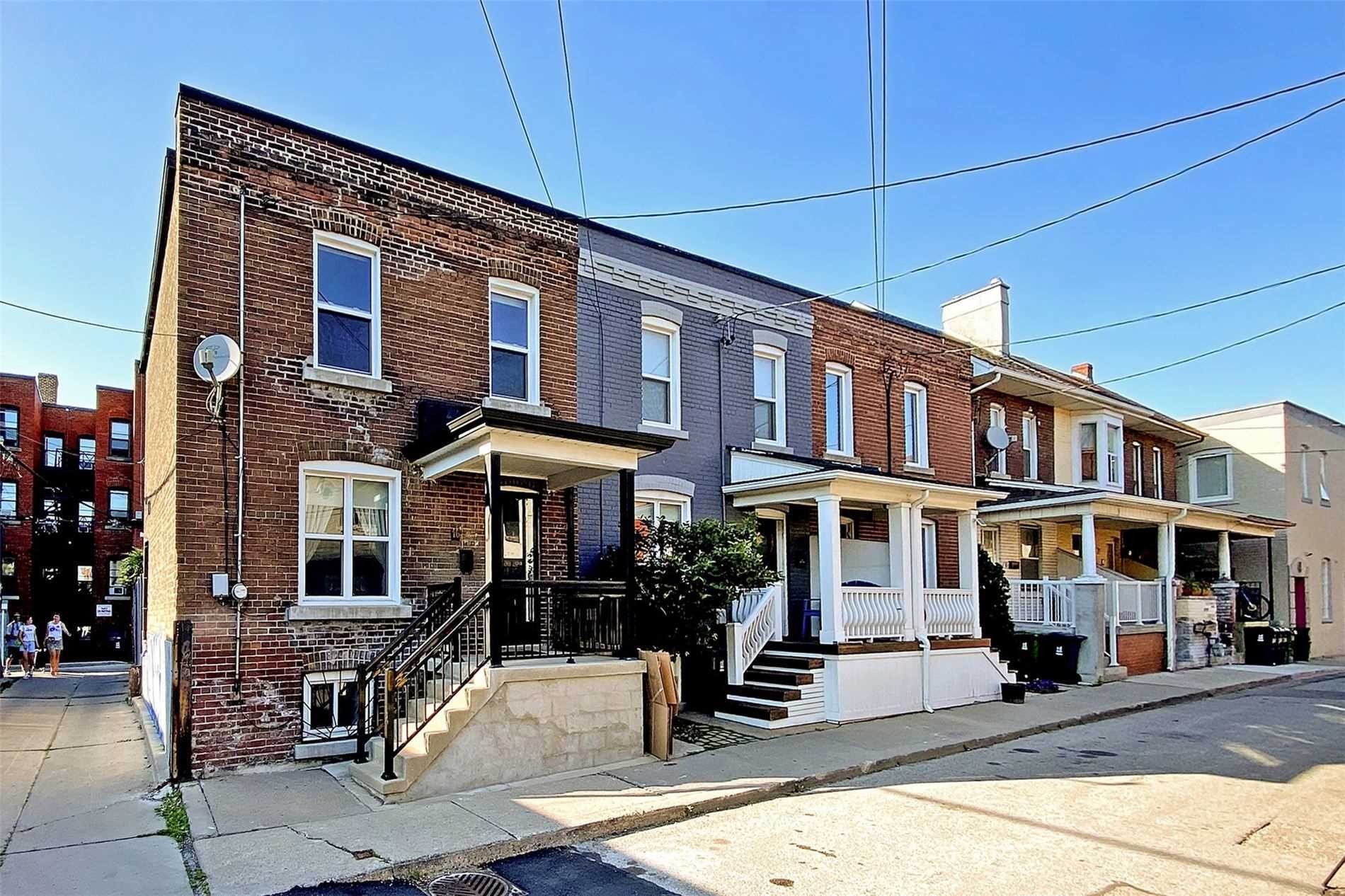 16 Clinton Pl, Toronto | Leased, C5342441 | Condos.ca