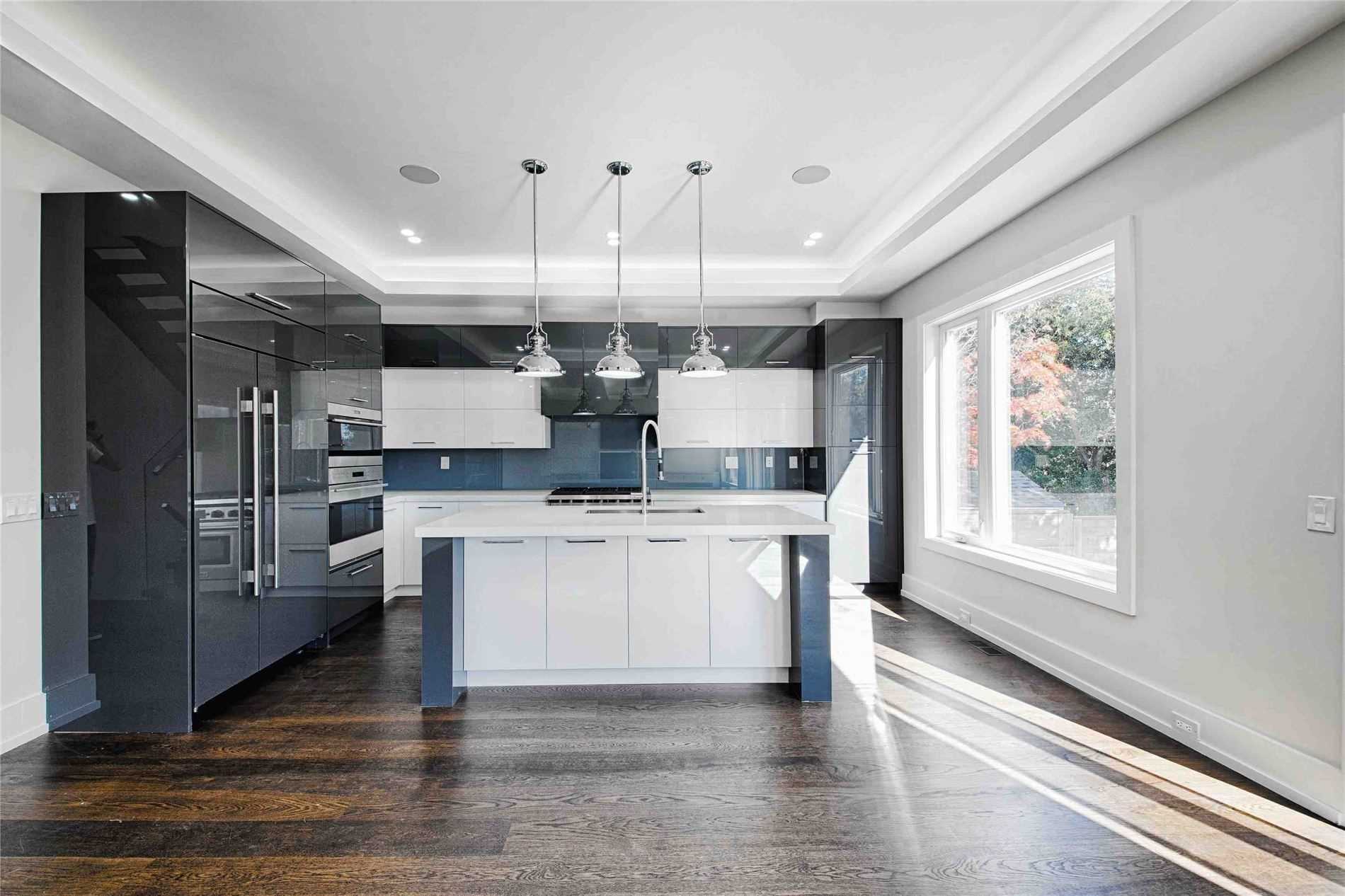 127 Overland Dr, North York | Expired, C5350409 | Condos.ca