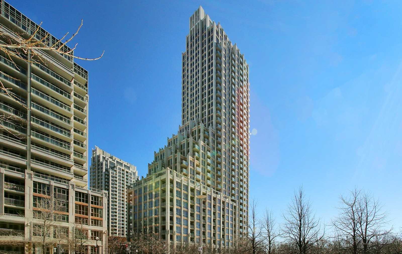 916 - 628 Fleet St, Toronto | Leased, C5364693 | Condos.ca