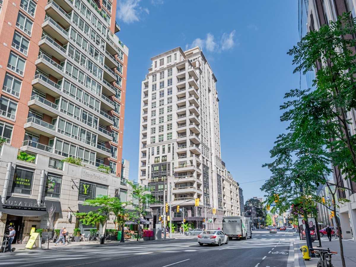 601 - 68 Yorkville Ave, Toronto | Sold, C5372097 | Condos.ca