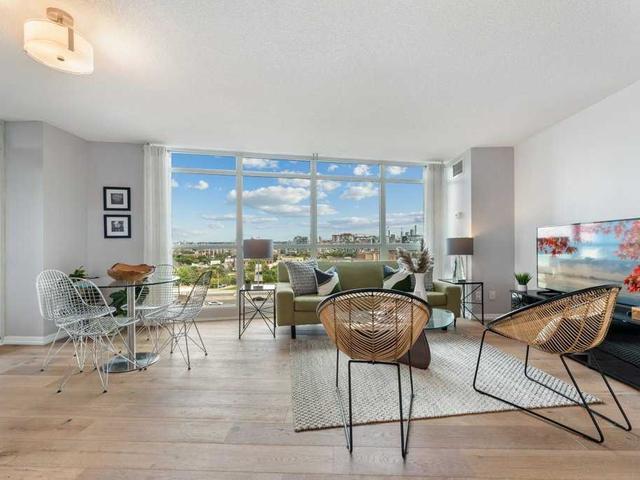 1402 - 219 Fort York Blvd, Toronto | Sold, C5387870 | Condos.ca