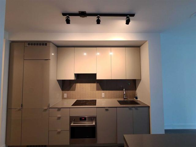 1110 - 7 Grenville St, Toronto | Leased, C5417770 | Condos.ca