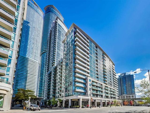 320 - 25 Lower Simcoe St, Toronto | Sold, C5422536 | Condos.ca