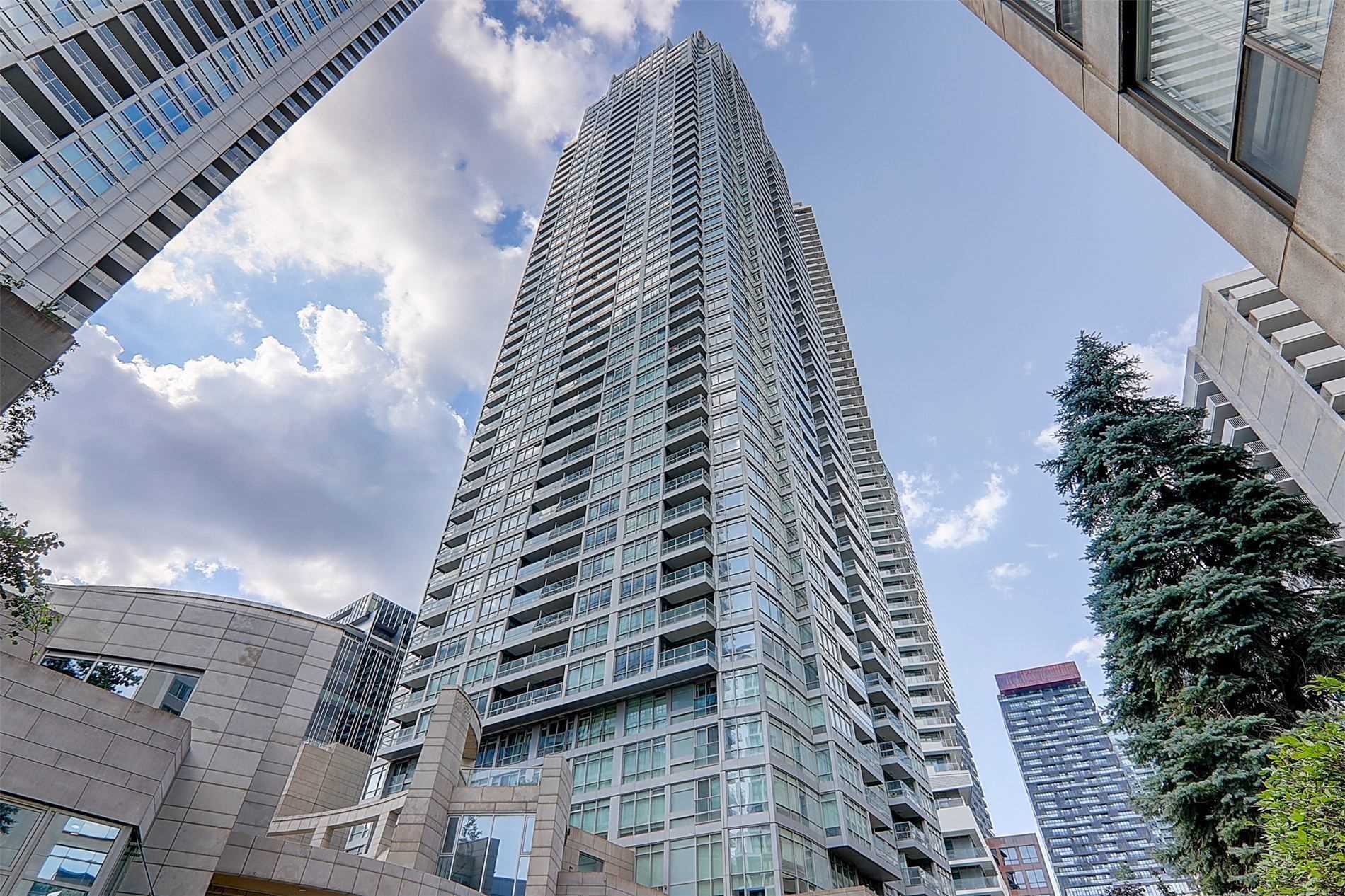 503 - 2191 Yonge St, Toronto | Leased, C5430725 | Condos.ca