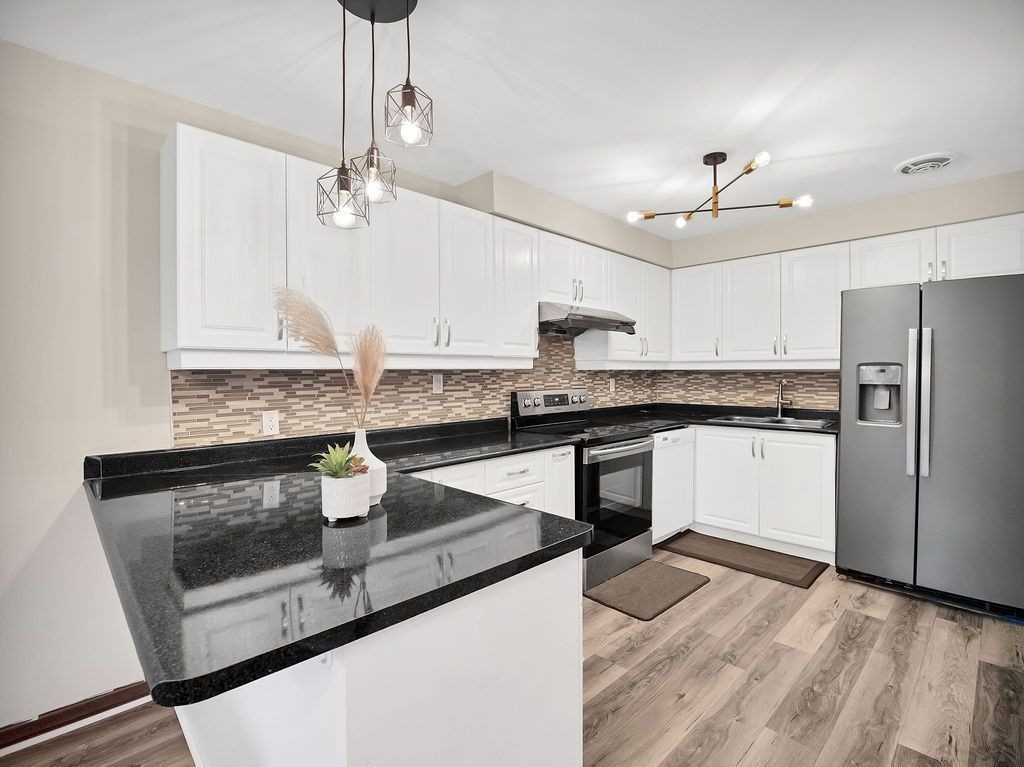 194 - 20 Moonstone Bywy, North York | Sold, C5452480 | Condos.ca