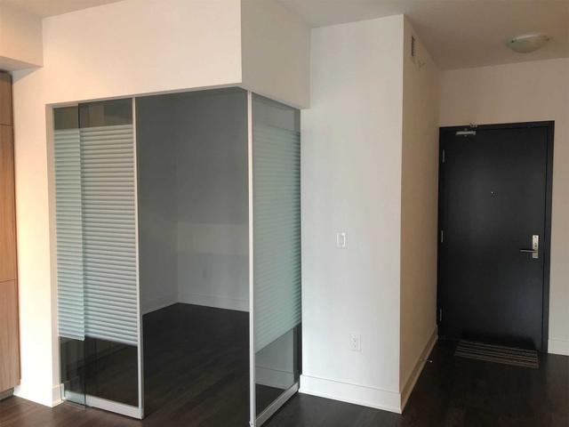 610 - 955 Bay St, Toronto | Sold, C5452801 | Condos.ca