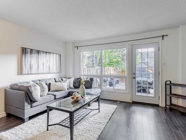 19 Curly Vineway, North York, ON | Condos.ca