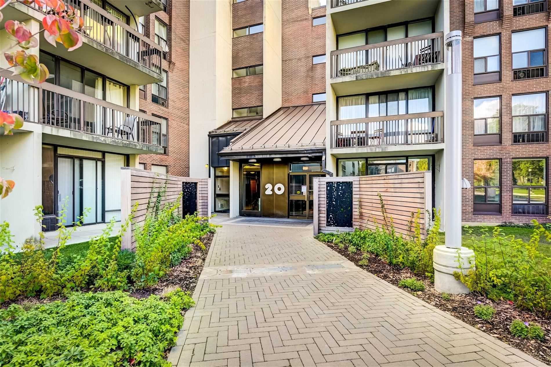 207 - 20 Fashion Roseway, North York | Sold, C5496410 | Condos.ca
