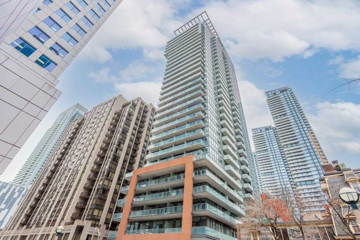 305 - 8 Mercer St, Toronto | Leased, C5497597 | Condos.ca