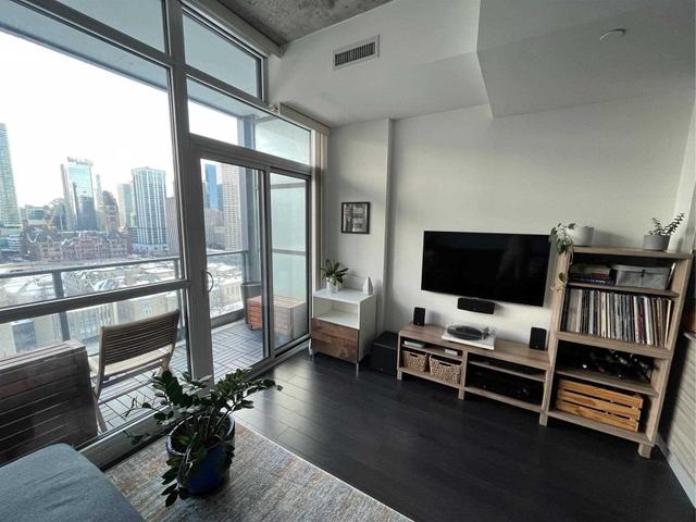 1910 - 210 Simcoe St, Toronto | Sold, C5500825 | Condos.ca