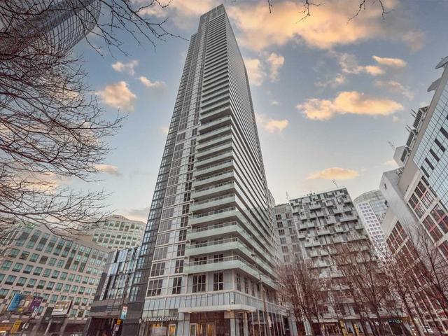 604 - 300 Front St W, Toronto | Sold, C5560458 | Condos.ca