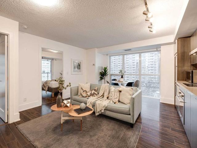 604 - 300 Front St W, Toronto | Sold, C5560458 | Condos.ca