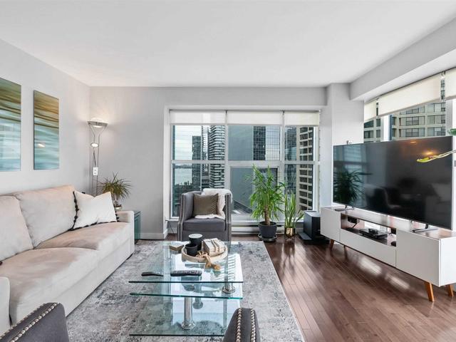 2502 - 99 Harbour Sq, Toronto | Sold, C5564494 | Condos.ca