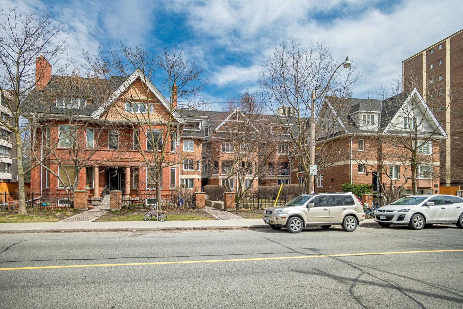 25 - 217 St George St, Toronto | Sold, C5565279 | Condos.ca