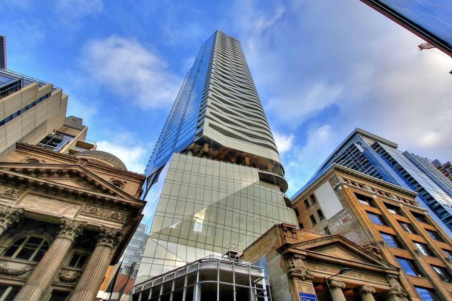 1402 - 197 Yonge St, Toronto | Suspended, C5569753 | Condos.ca
