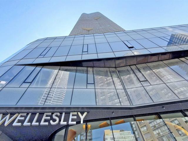 3013 - 11 Wellesley St W, Toronto | Terminated, C5580131 | Condos.ca