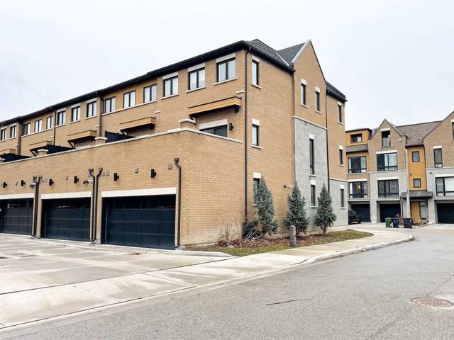 38 Kenneth Wood Cres, North York | Leased, C5594422 | Condos.ca