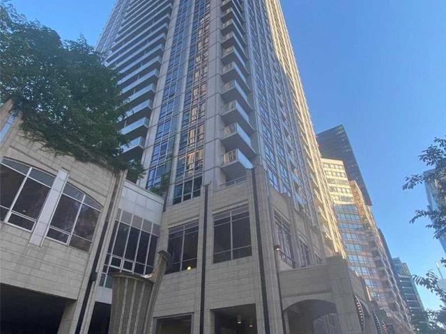 610 - 761 Bay St, Toronto | Leased, C5600423 | Condos.ca