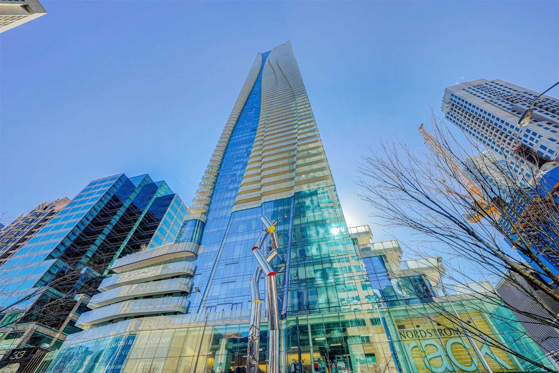 512 - 1 Bloor St E, Toronto | Leased, C5600788 | Condos.ca