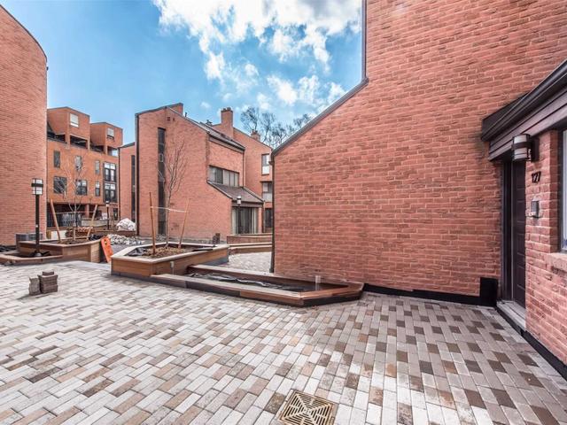 127 - 10 Walker Ave, Toronto | Terminated, C5609408 | Condos.ca