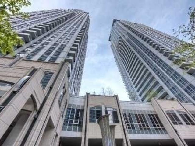 1111 - 763 Bay St, Toronto | Leased, C5622009 | Condos.ca