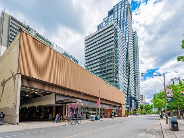 607 - 555 Yonge St, Toronto | Sold, C5676781 | Condos.ca